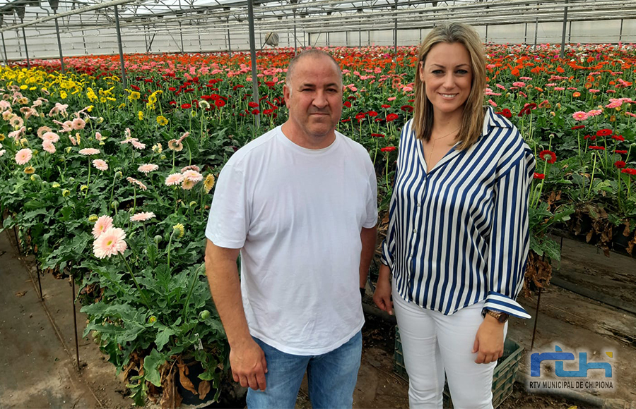 María Naval anuncia que un grupo de 25 agricultores de la zona serán ...